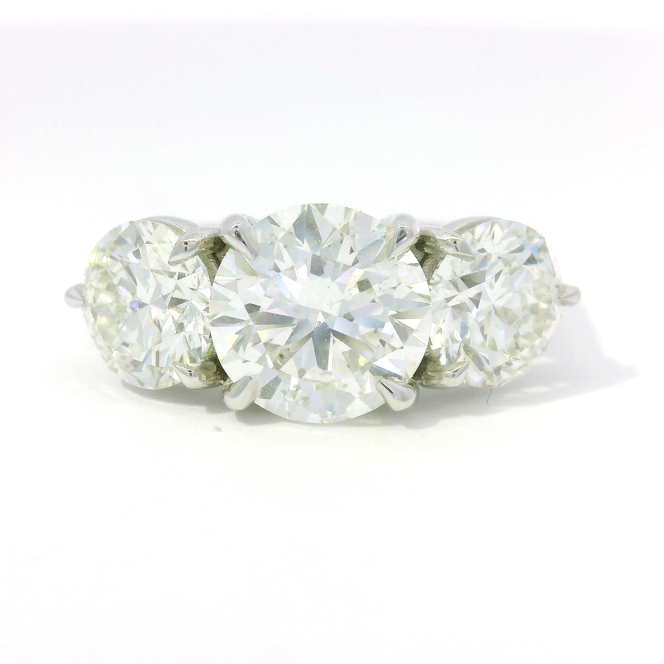 David Weisz 18k White Gold 2.02 Carat Three Stone Engagement Ring ...